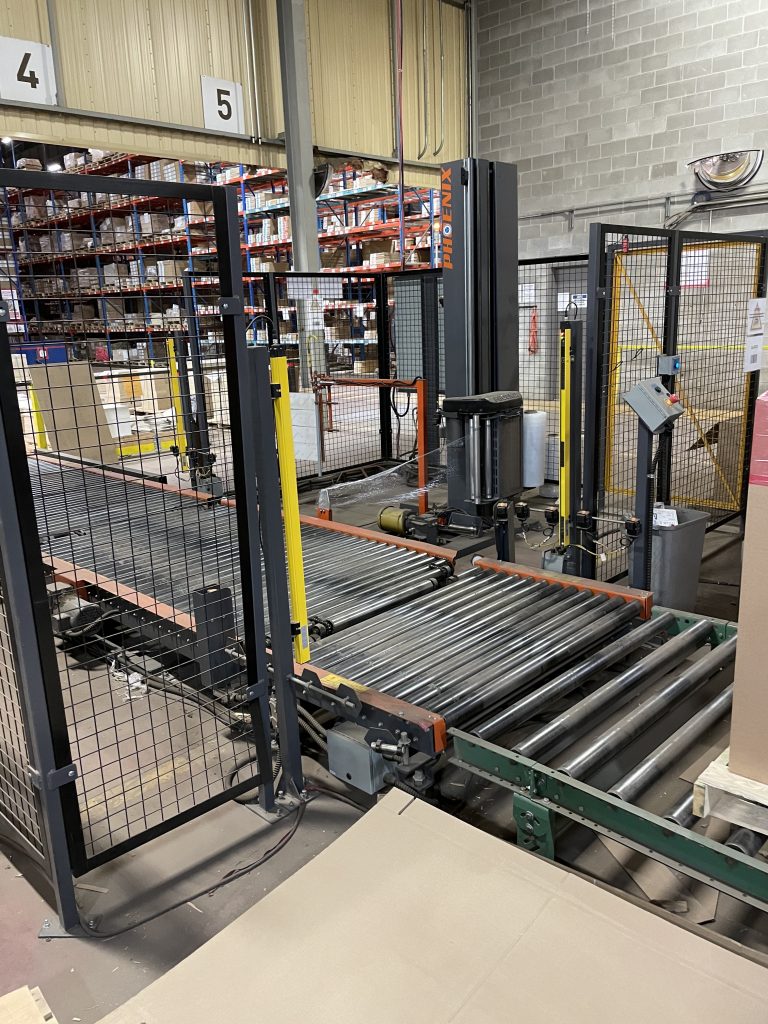 PHOENIX AUTOMATIC PALLET WRAPPER WITH CONVEYOR – Tremzaction Machinerie